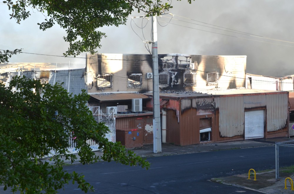 Après la nuit... une journée en enfer - La Voix du Caillou