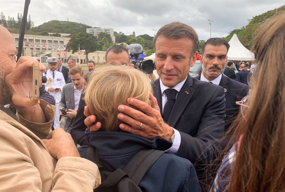 La dissolution et la Nouvelle-Calédonie - La Voix du Caillou
