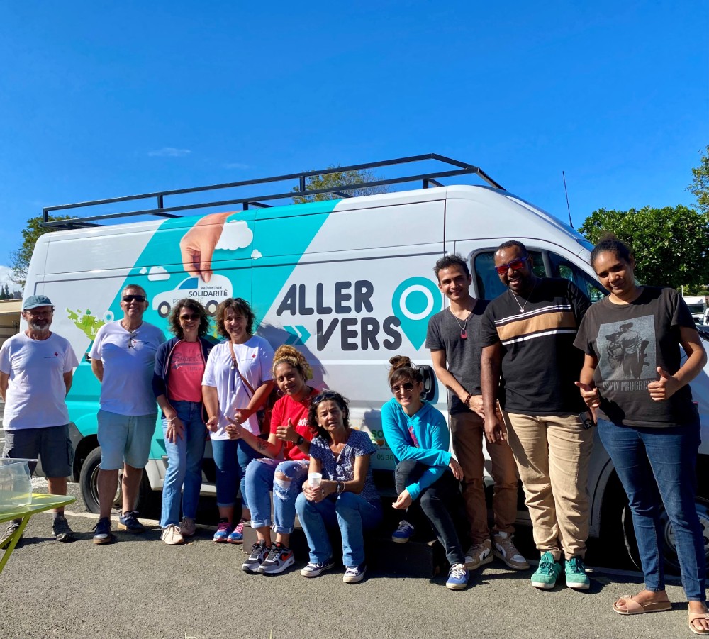 Le dispositif « Aller Vers » ajuste ses missions - La Voix du Caillou